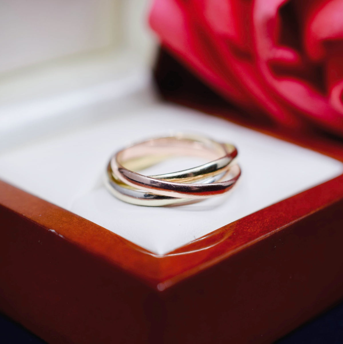 Contemporary 9ct Gold Triple Intertwined Rings - Regarde Jewellers